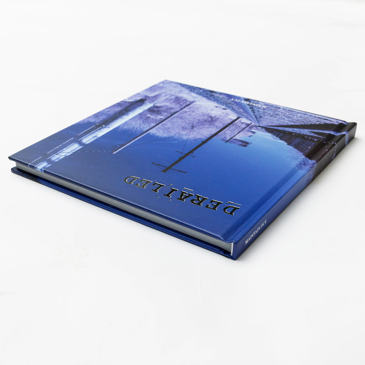 Maintain IV.V - Derailed Book – 4Down Distribution Ltd